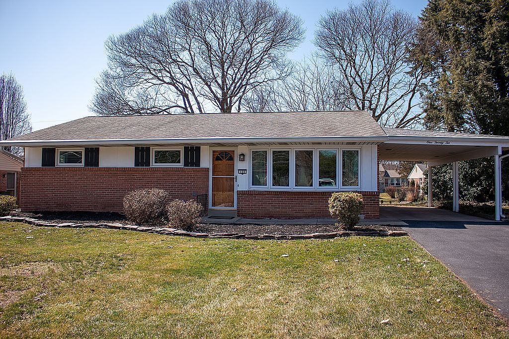 122 Wesley Dr Mechanicsburg Pa 17055 Zillow