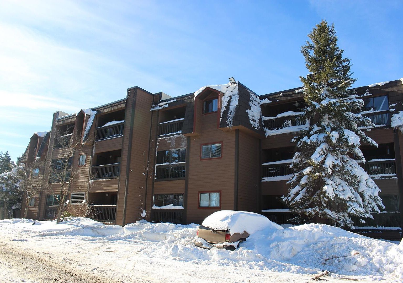 202 Snowcrest St #B, Snowshoe, WV 26209 | Zillow