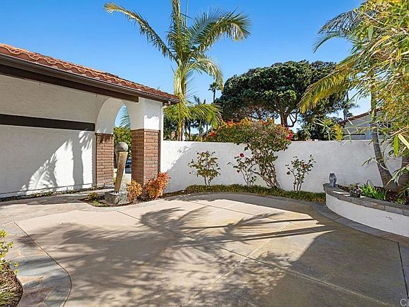 324 Avenida De Las Rosas, Encinitas, CA 92024 | Zillow