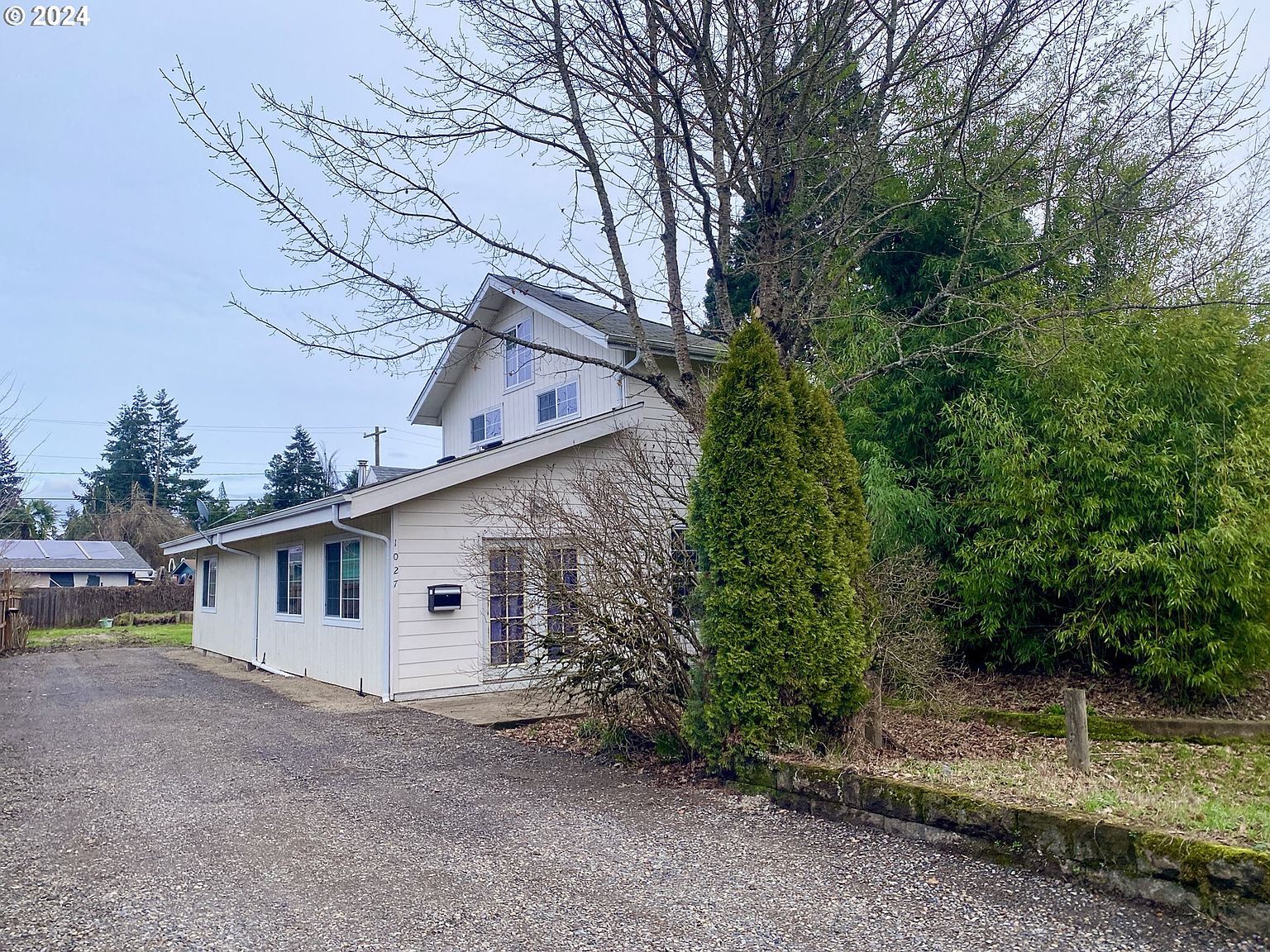 1027 Mill St, Springfield, OR 97477 | Zillow