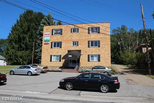 284 Moon Clinton Rd APT 5, Coraopolis, PA 15108 | Zillow