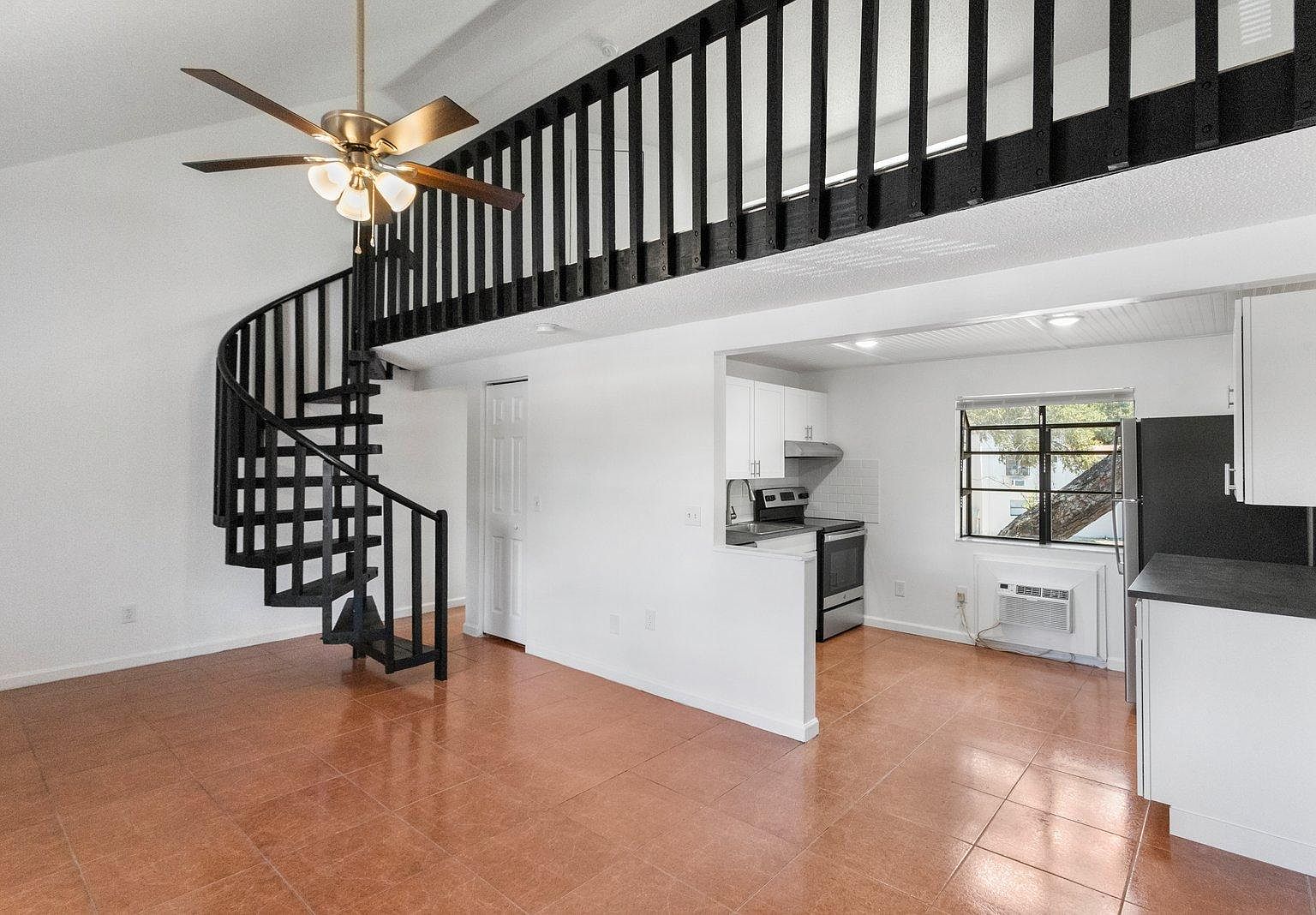 2142 Bradford St APT 324, Largo, FL 33760 | Zillow