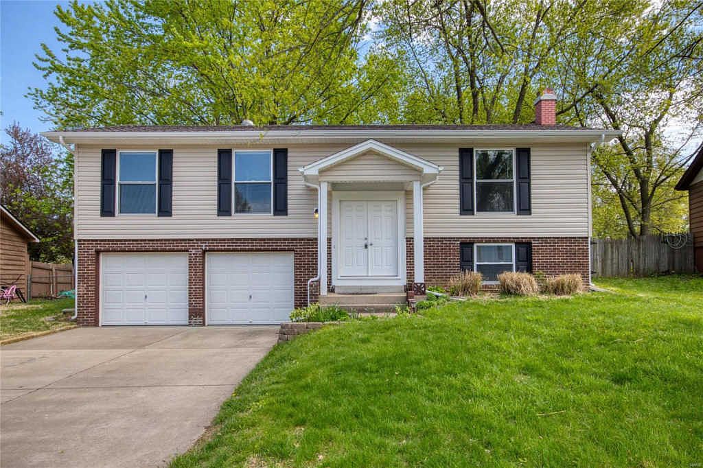 25 Debbie Dr, Saint Peters, MO 63376 | Zillow