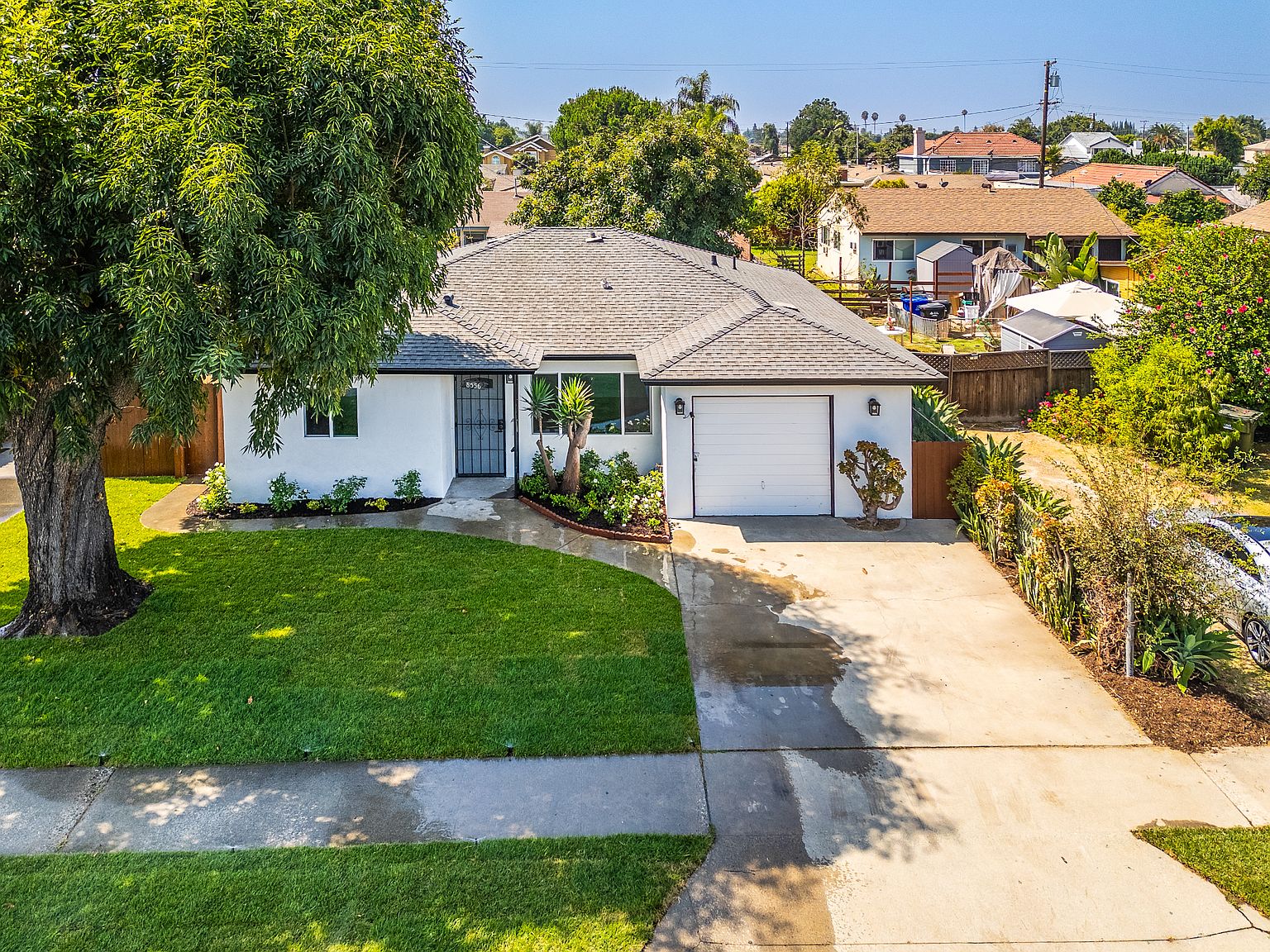 8556 Alameda St, Downey, CA 90242 | Zillow