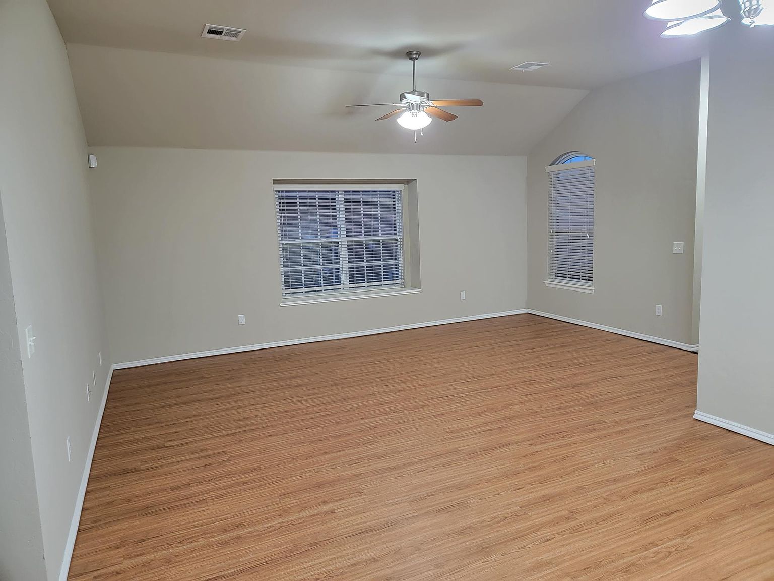 12701 Edison Dr, Oklahoma City, OK 73120 | Zillow