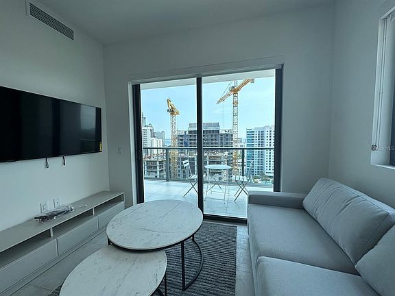 239 SW 9th St UNIT 2102, Miami, FL 33130 | MLS #O6170650 | Zillow