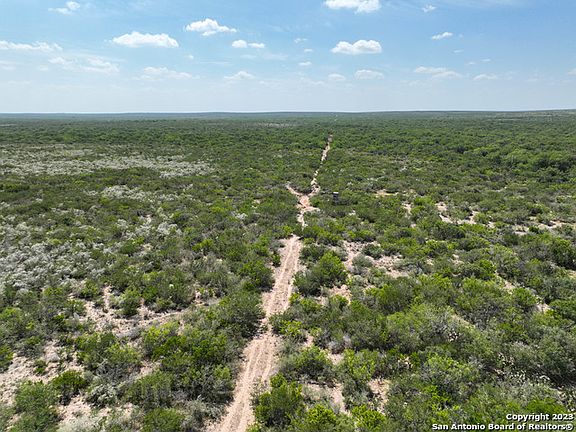4300 CR 321, Freer, TX 78357 | MLS #1704355 | Zillow