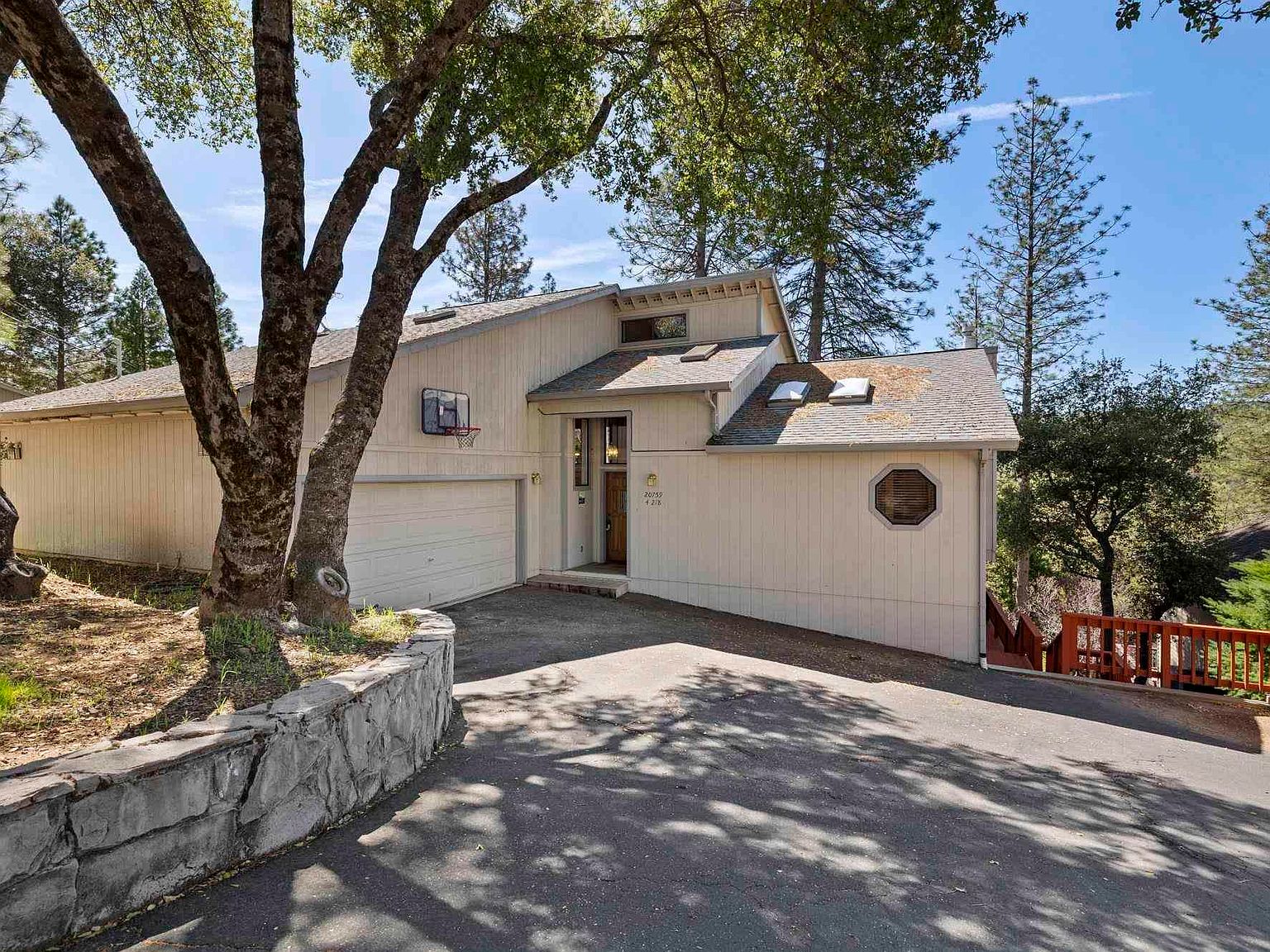 20759 Point View Dr, Groveland, CA 95321 | Zillow
