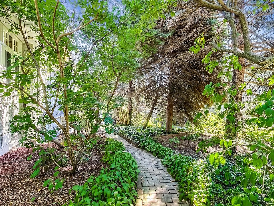 7221 N Ridge Blvd, Chicago, IL 60645 | MLS #11785189 | Zillow