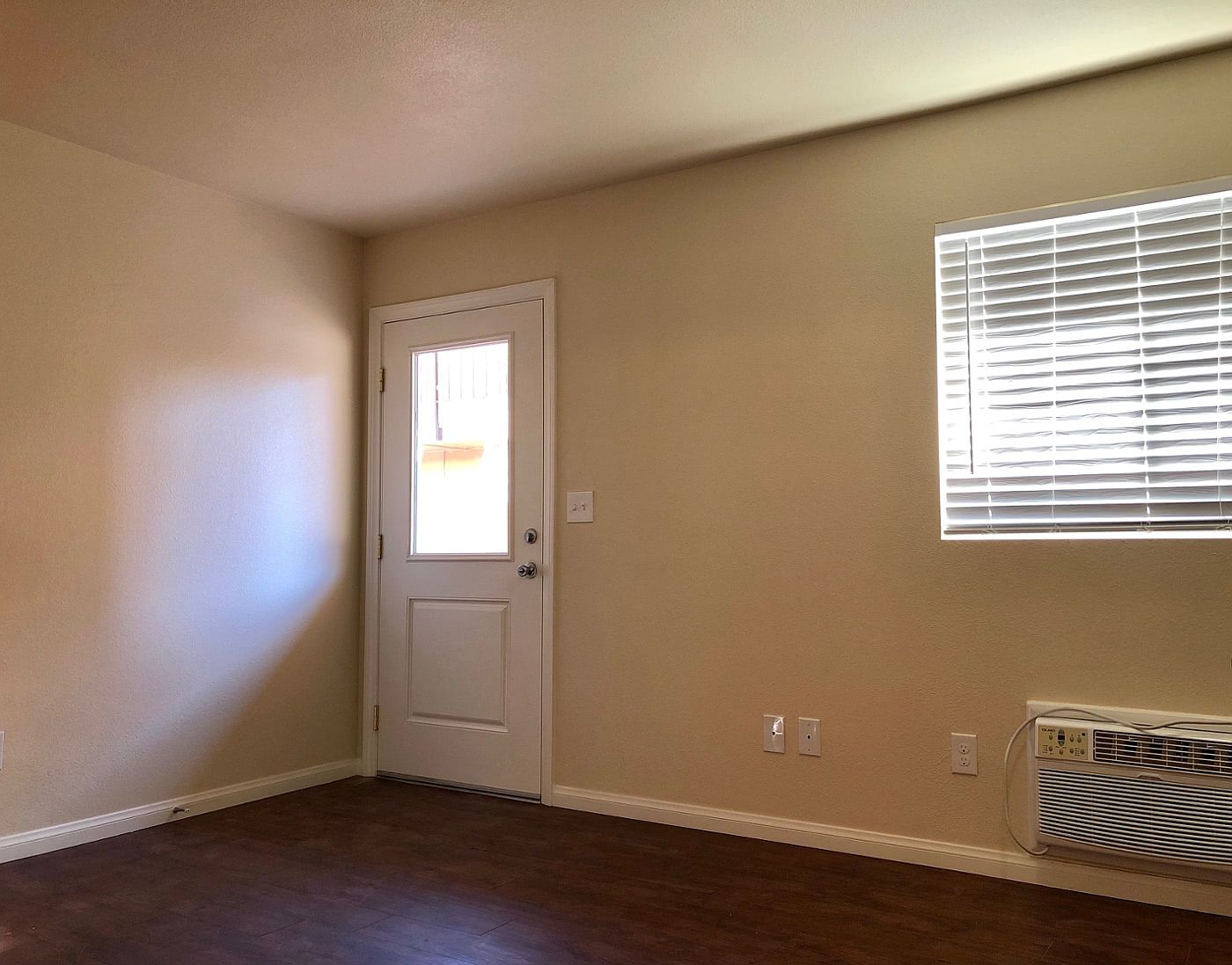 4806 E Charleston Blvd #14, Las Vegas, NV 89104 | Zillow