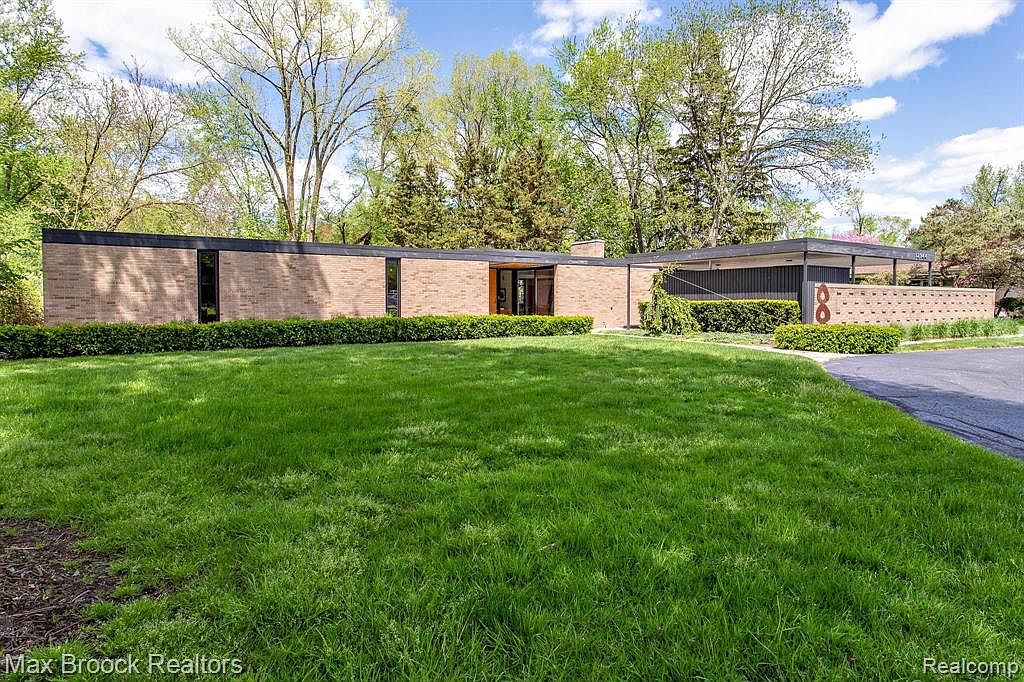 12944 Borgman Ave, Huntington Woods, MI 48070 | Zillow