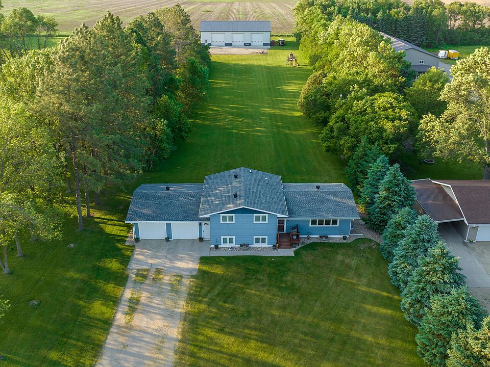 3813 4th Ave SW, Watertown, SD 57201 | Zillow