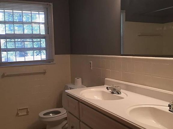 2800 Mitchell Dr, Decatur, GA 30032 | Zillow