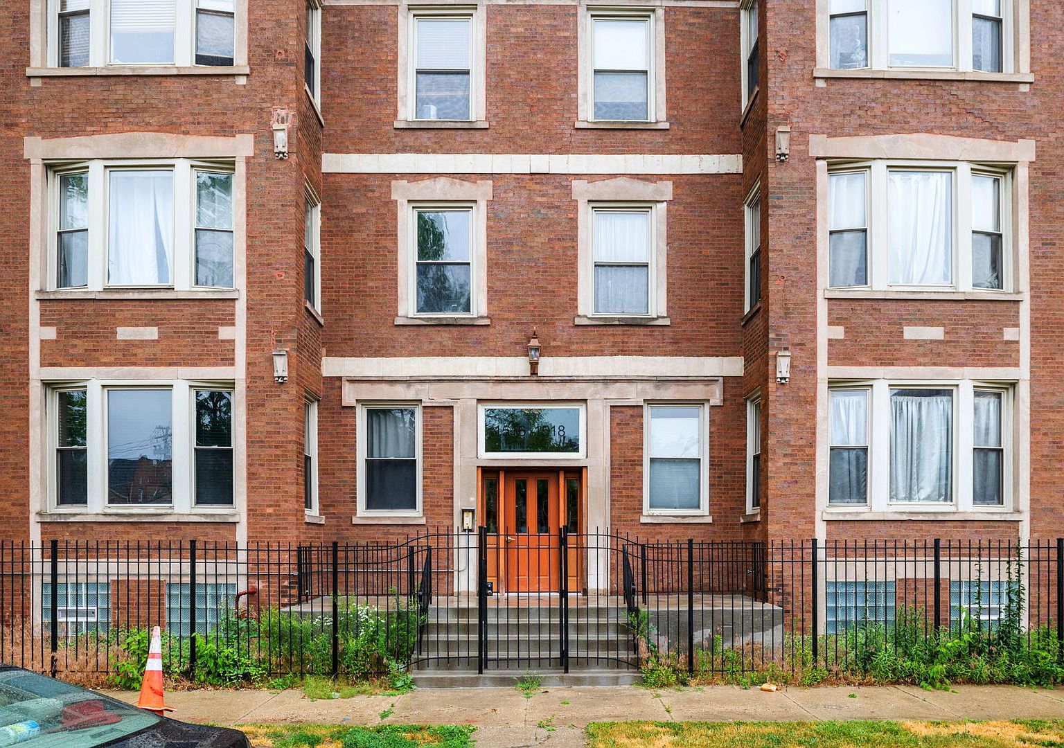 1516 E 65th Pl APT 1W, Chicago, IL 60637 | Zillow