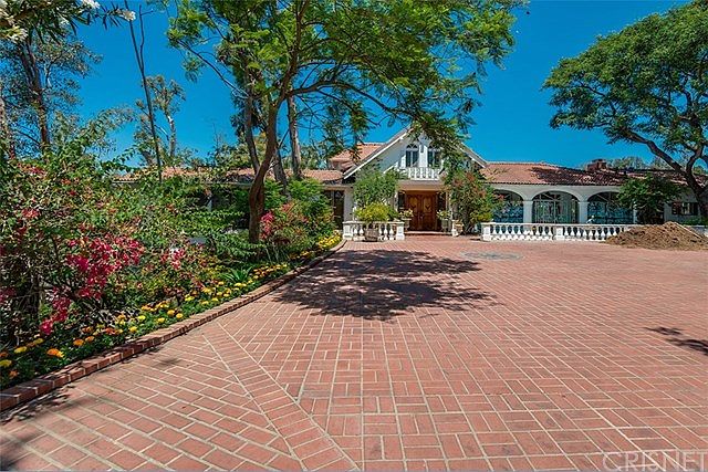 940 Strada Vecchia Rd, Los Angeles, CA 90077 | Zillow