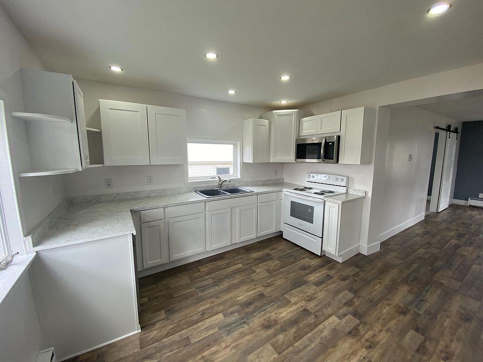 707 Parham St, Carthage, NY 13619 | Zillow