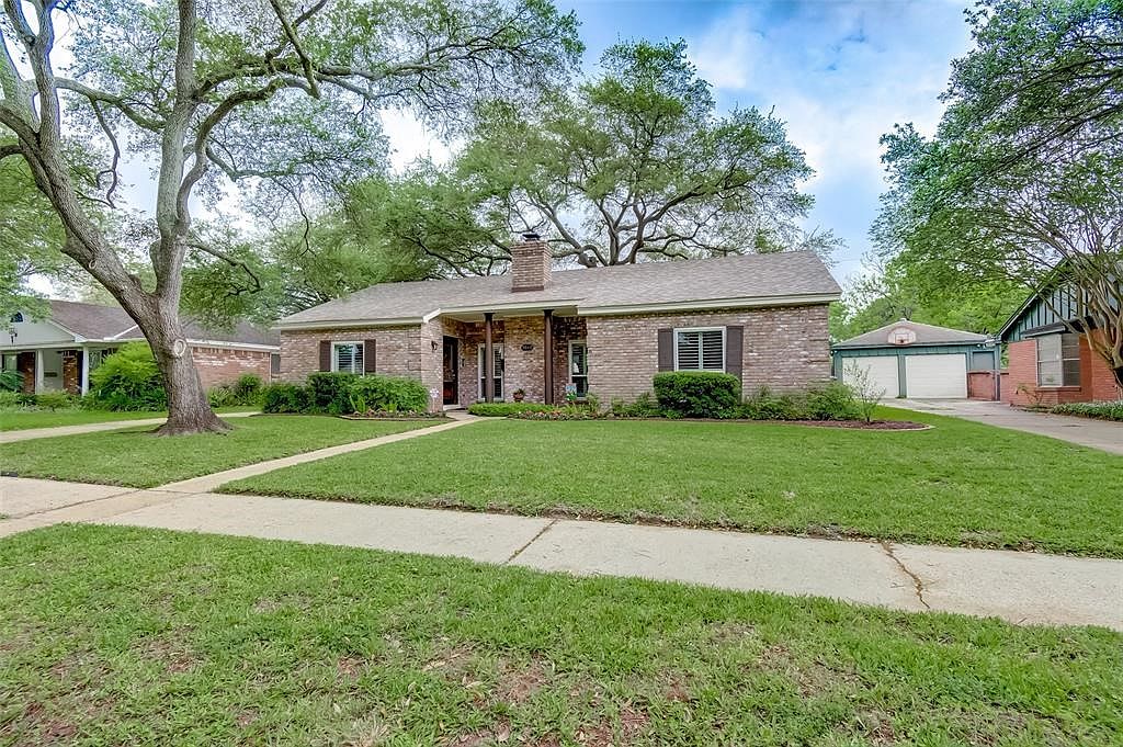 9010 Sandstone St, Houston, TX 77036 | Zillow