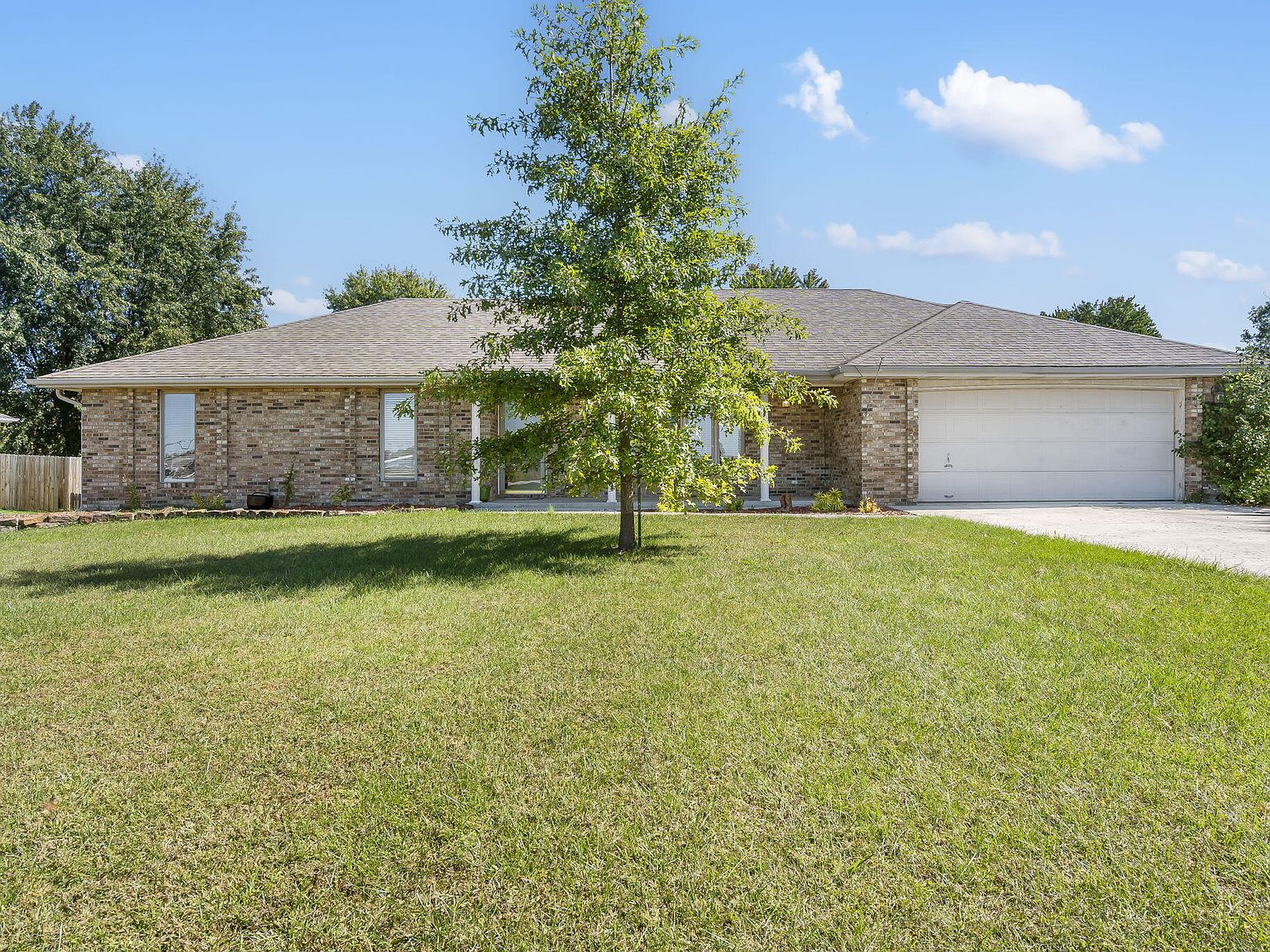 134 North Prairie Lane, Marshfield, MO 65706 | Zillow