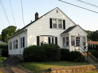 40 Angelo St Worcester MA | Zillow