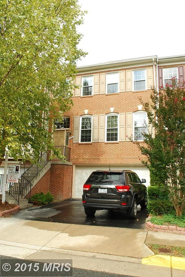 1721 Stuart Pointe Ln, Herndon, VA 20170 | Zillow