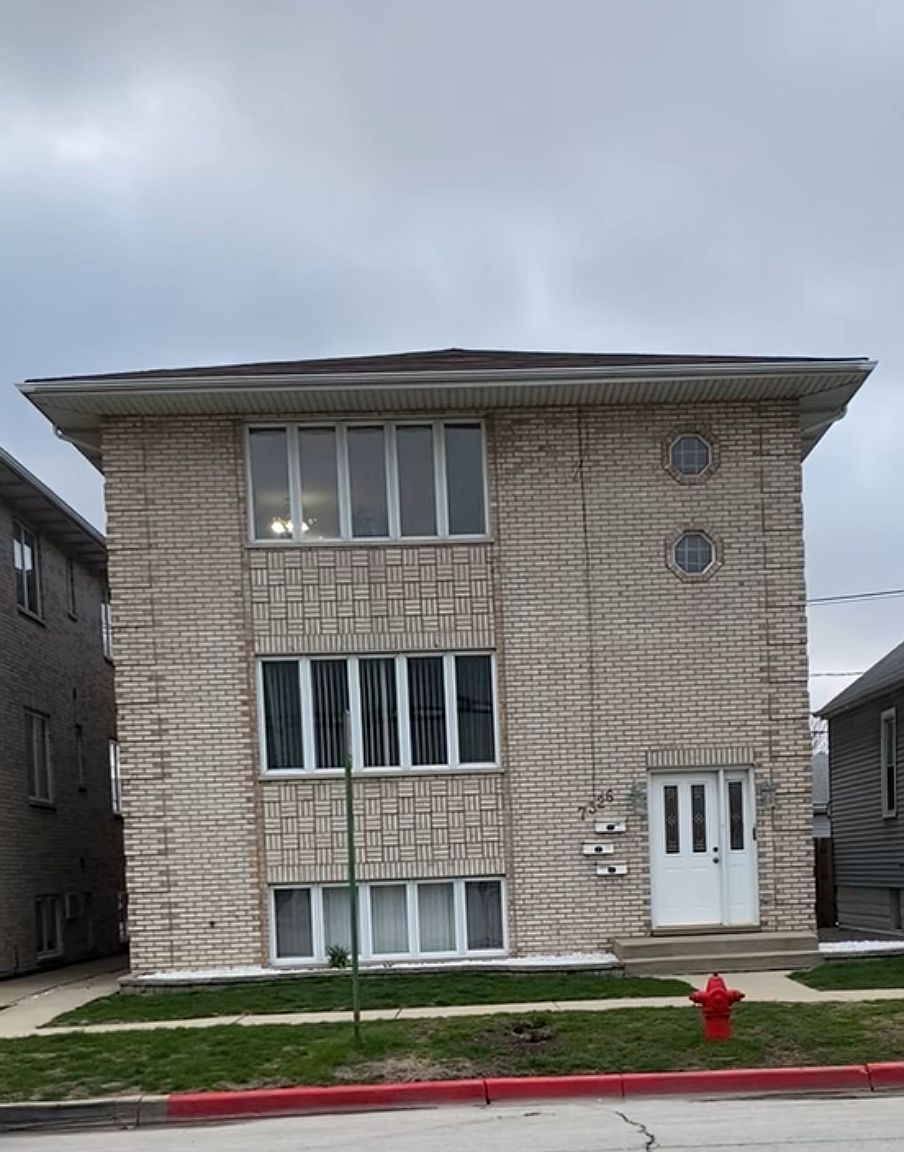 7326 W 59th St APT 1, Summit Argo, IL 60501 | Zillow