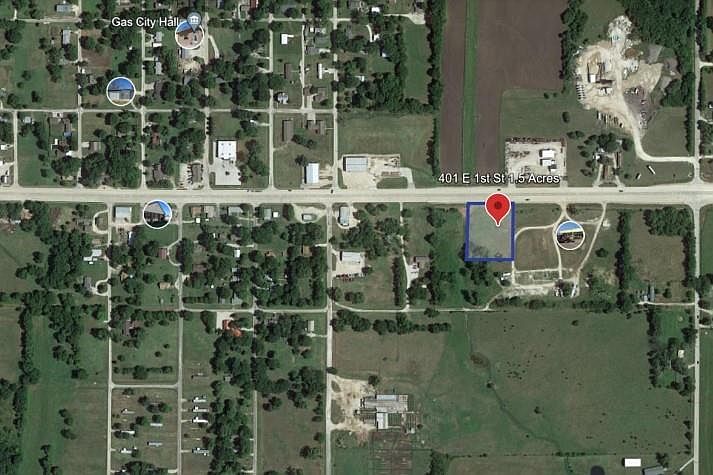 401 E 1st St, Iola, KS 66749 | MLS #2474475 | Zillow