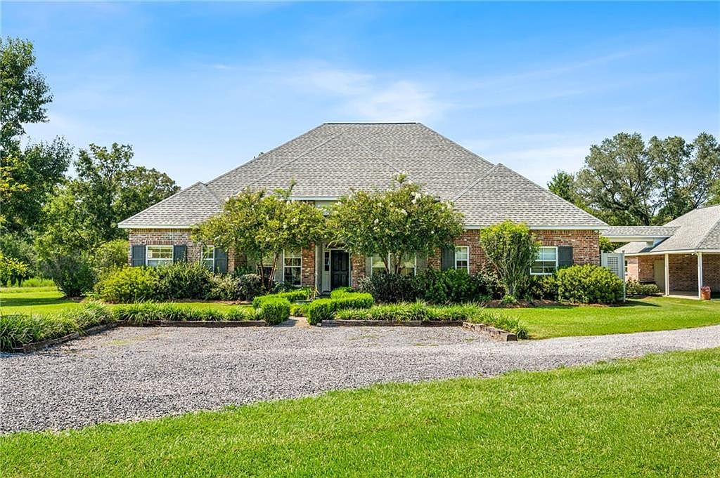 81253 Old Military Rd, Bush, LA 70431 | MLS #2558144 | Zillow
