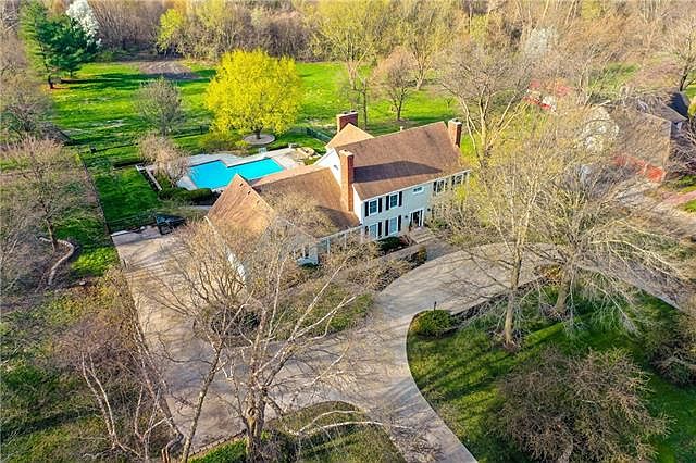12320 Donovan Dr, Country Club, MO 64505 | Zillow