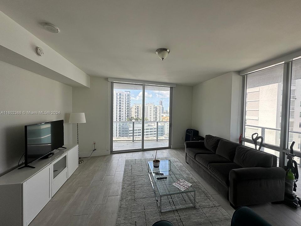 1010 SW 2nd Ave Miami FL | Zillow