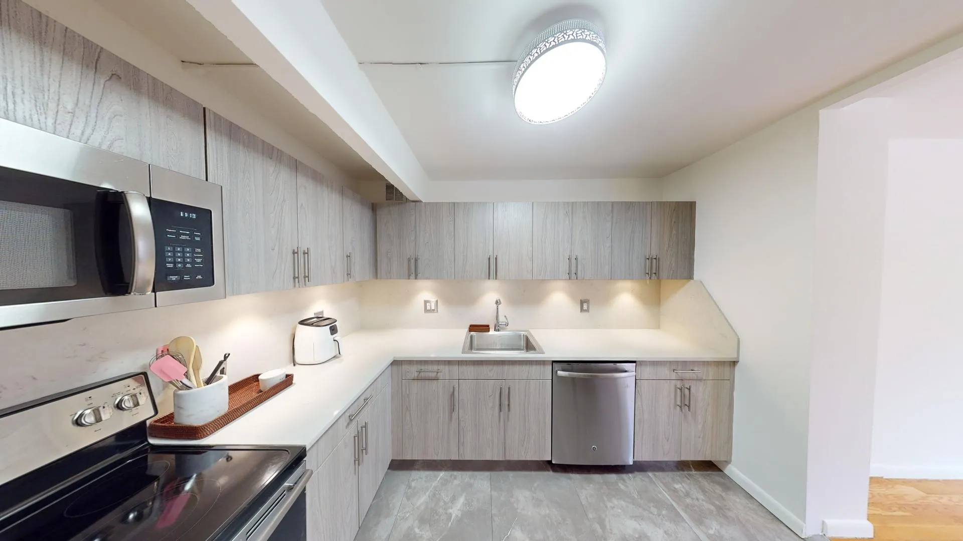 121 Reade Street #8E in Tribeca, Manhattan | StreetEasy