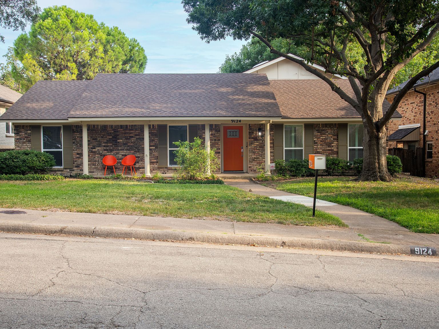 9124 Moss Farm Ln, Dallas, TX 75243 | Zillow