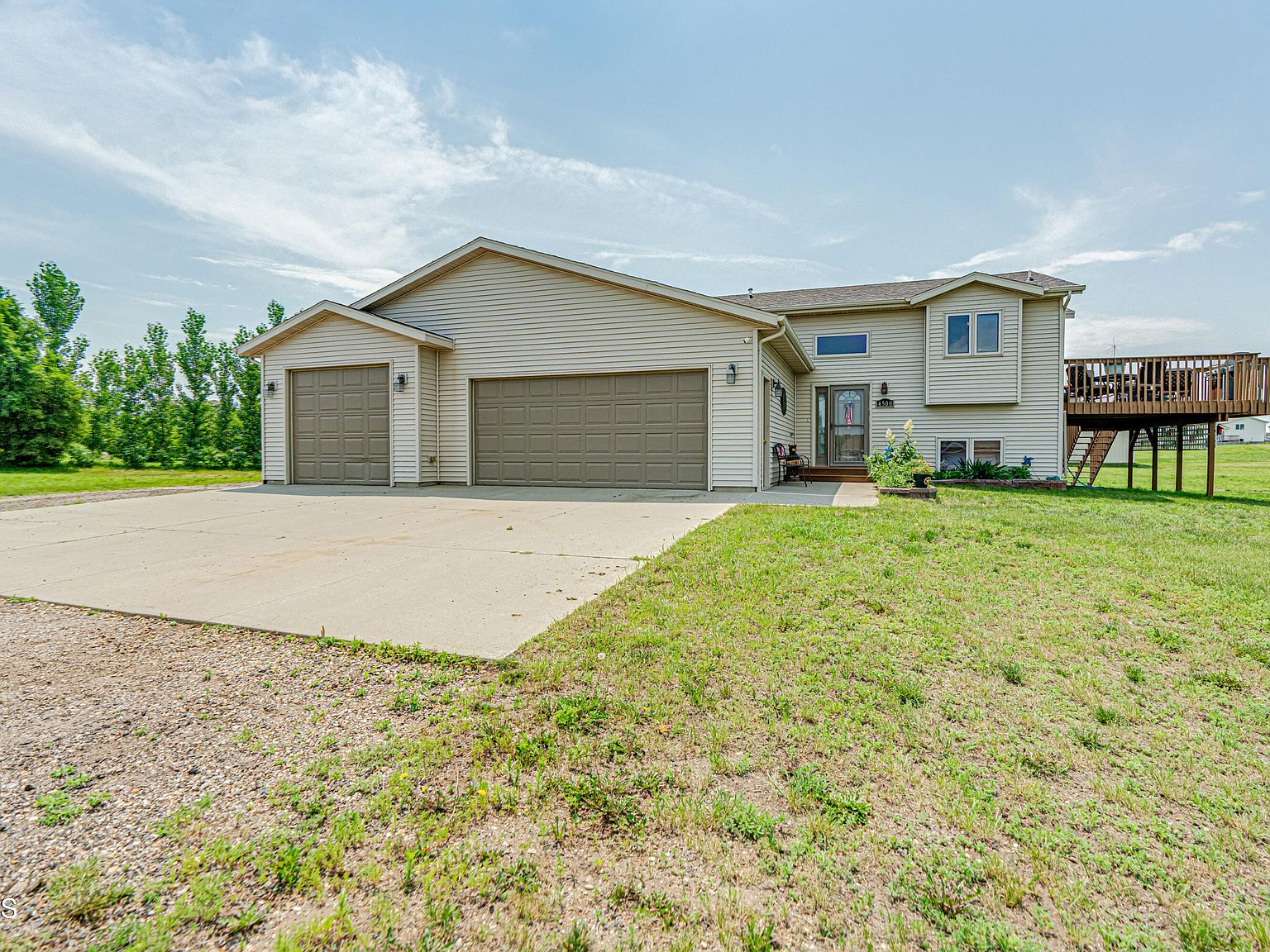 4500 Preston Loop, Bismarck, ND 58504 | Zillow