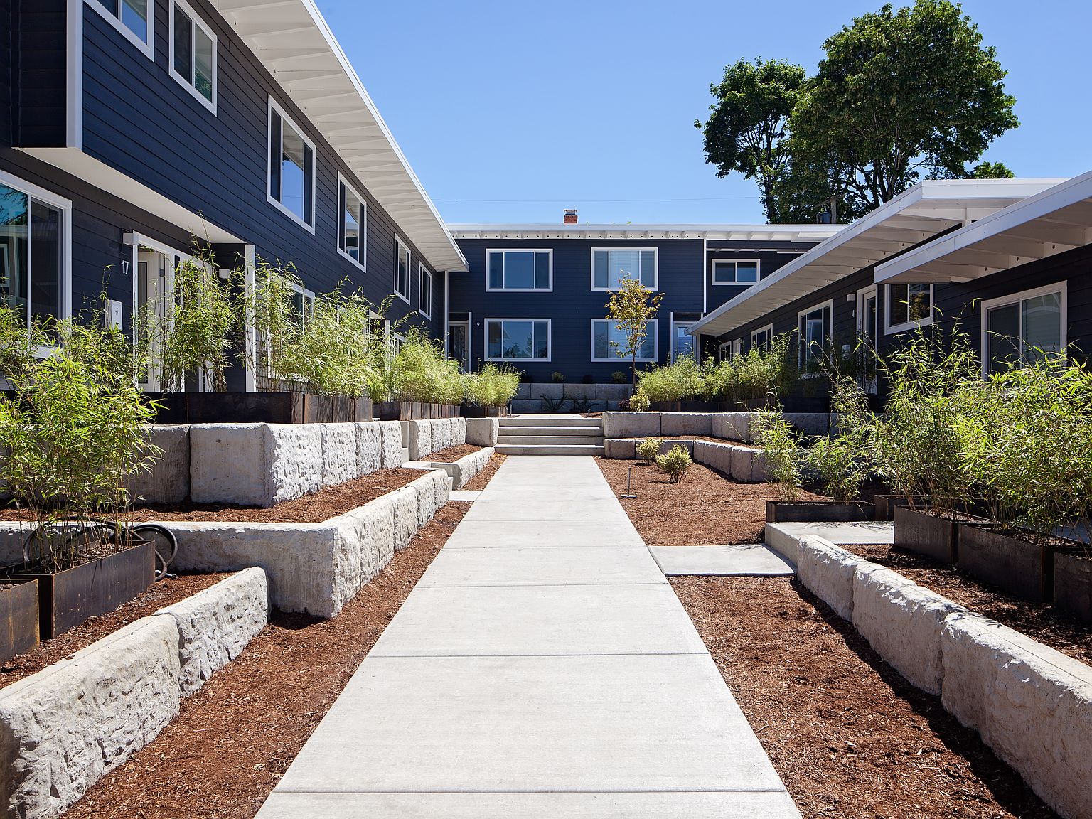 3132 SW Marigold St #2, Portland, OR 97219 | Zillow