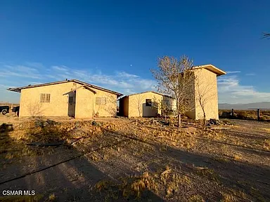 501 Lantana St Lucerne Valley CA | Zillow