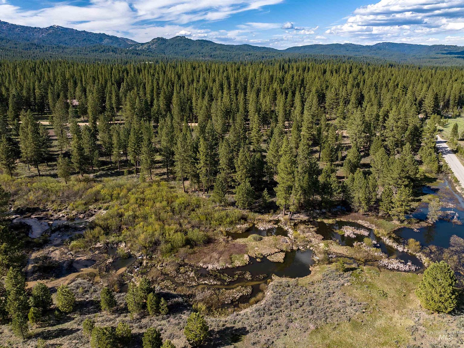 24 Trail Creek Ct, Placerville, ID 83666 | MLS #98948515 | Zillow