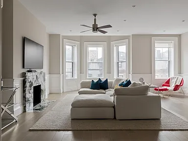 135 Commonwealth Ave Boston MA | Zillow