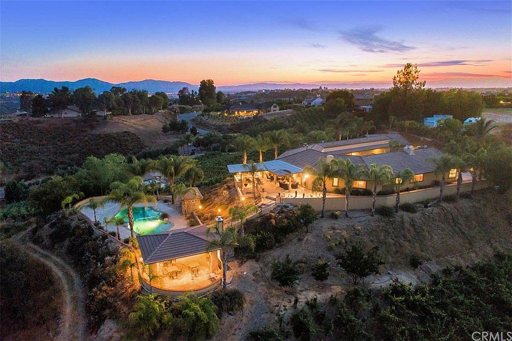 36100 Pauba Rd, Temecula, CA 92592 | Zillow