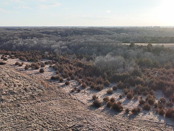 0 Willow Ave, Thayer, IA 50254 | Zillow