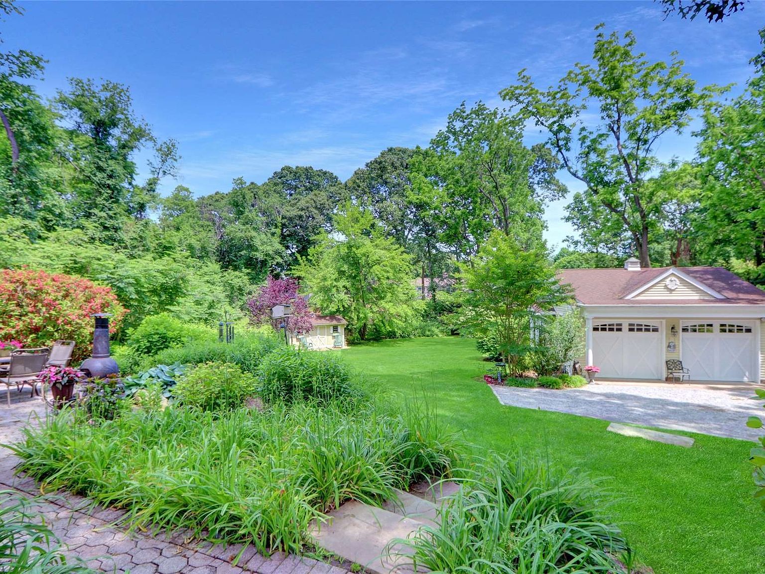 590A N Country Rd #A, Saint James, NY 11780 | Zillow