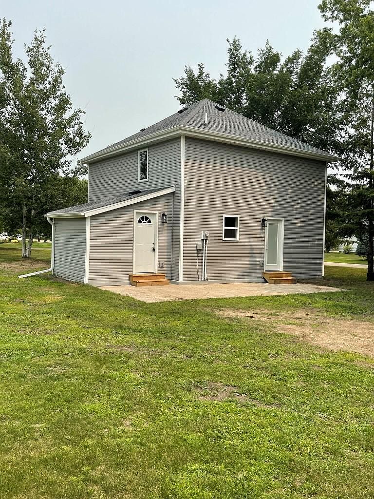 220 N Dayton Ave, Parkers Prairie, MN 56361 | MLS #6403356 | Zillow
