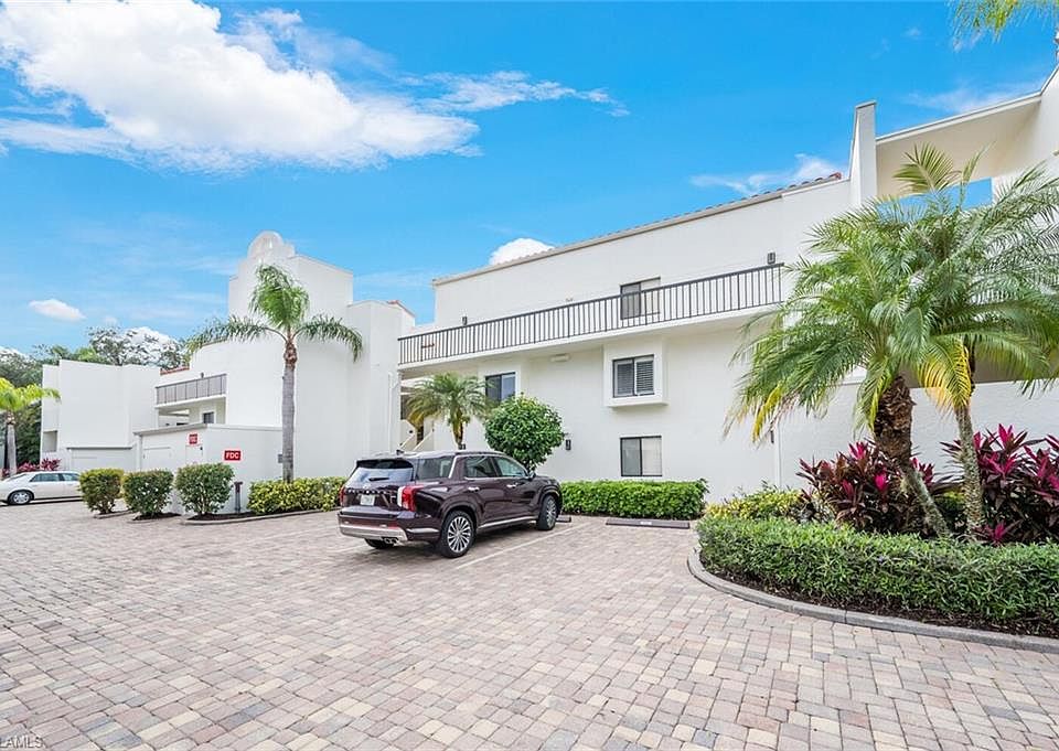 586 Beachwalk Cir #O-101, Naples, FL 34108 | Zillow