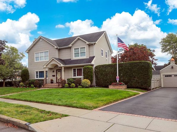 North Merrick Merrick Real Estate - North Merrick Merrick Homes For ...