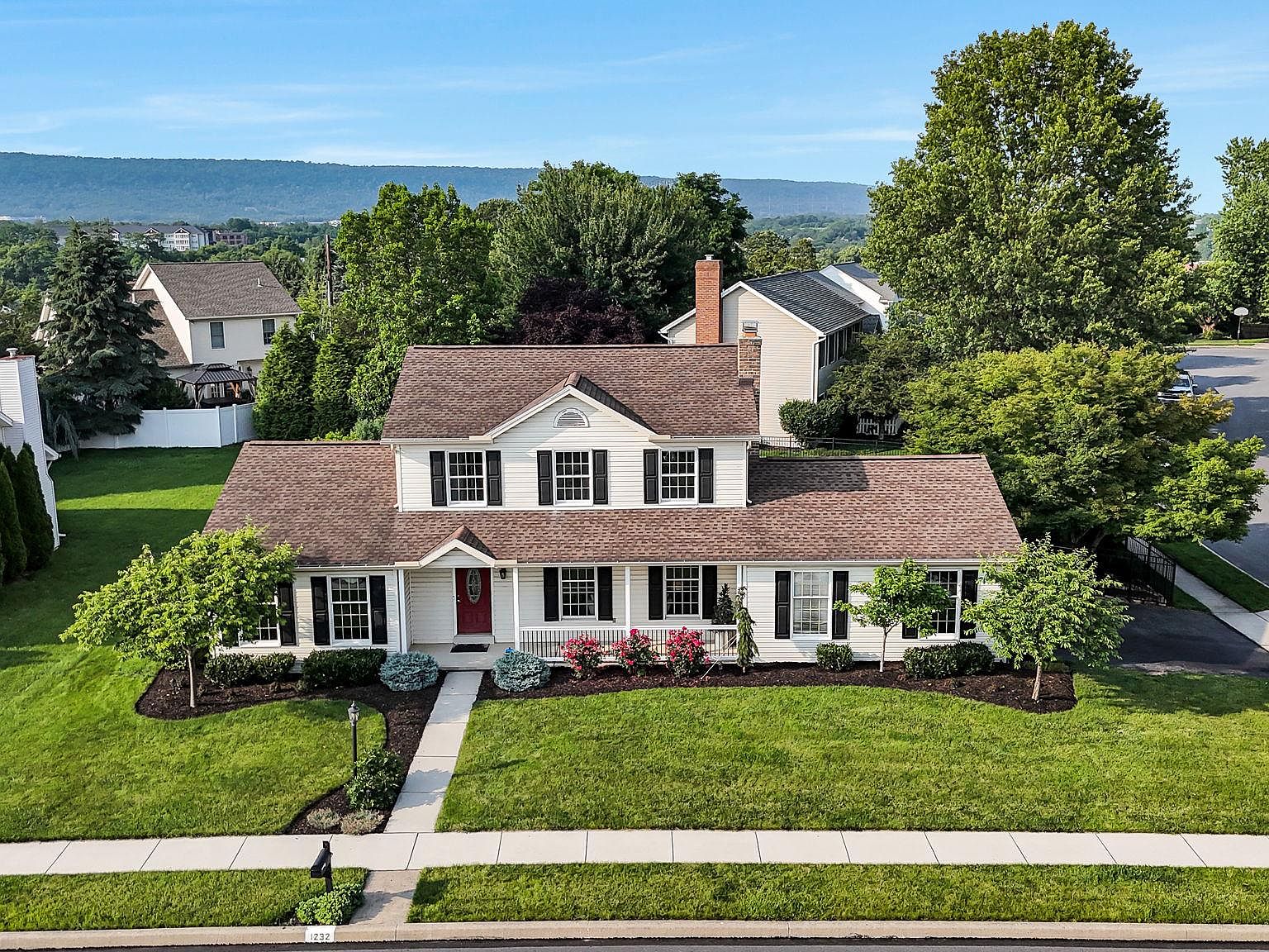 1232 Highlander Way Mechanicsburg Pa 17050 Zillow