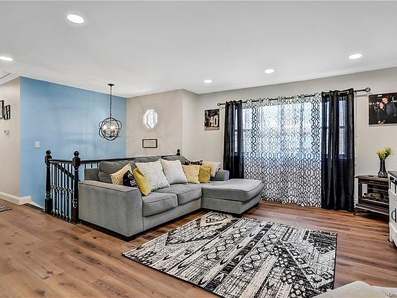 25 Raker Rd, Poughkeepsie, NY 12603 | MLS #H6232974 | Zillow