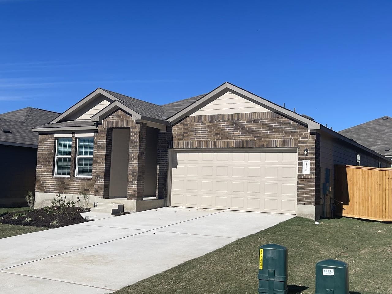 136 Perfect World Loop, Jarrell, TX 76537 | Zillow