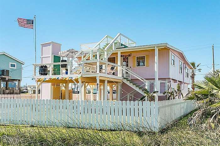 922 Sea Shell Rd, Surfside Beach, TX 77541 | Zillow