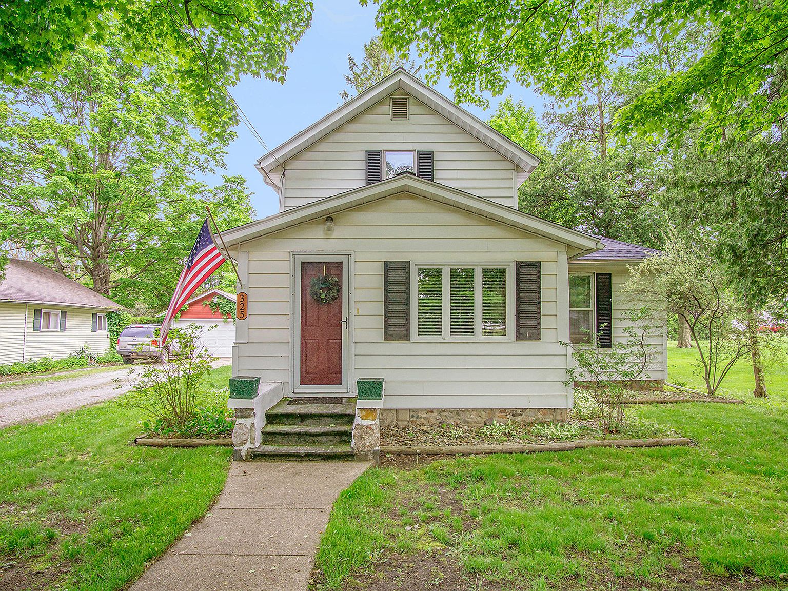 325 E Burr Oak St, Centreville, MI 49032 | Zillow