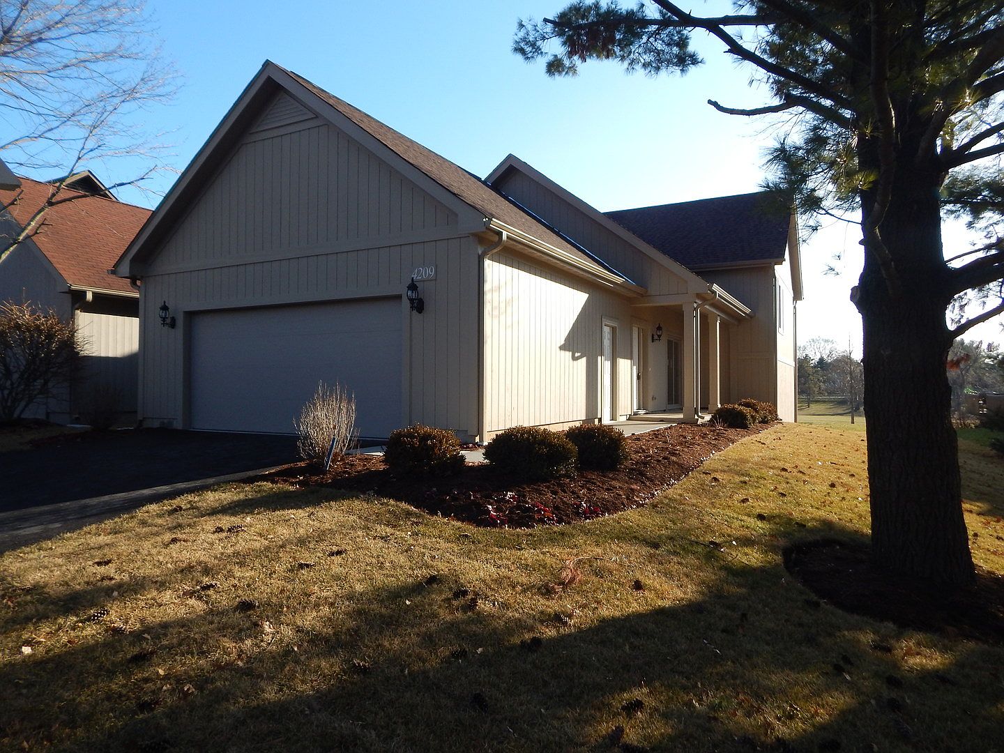 5912 Prairie Ridge Rd, Crystal Lake, IL 60014 | MLS #12301810 | Zillow