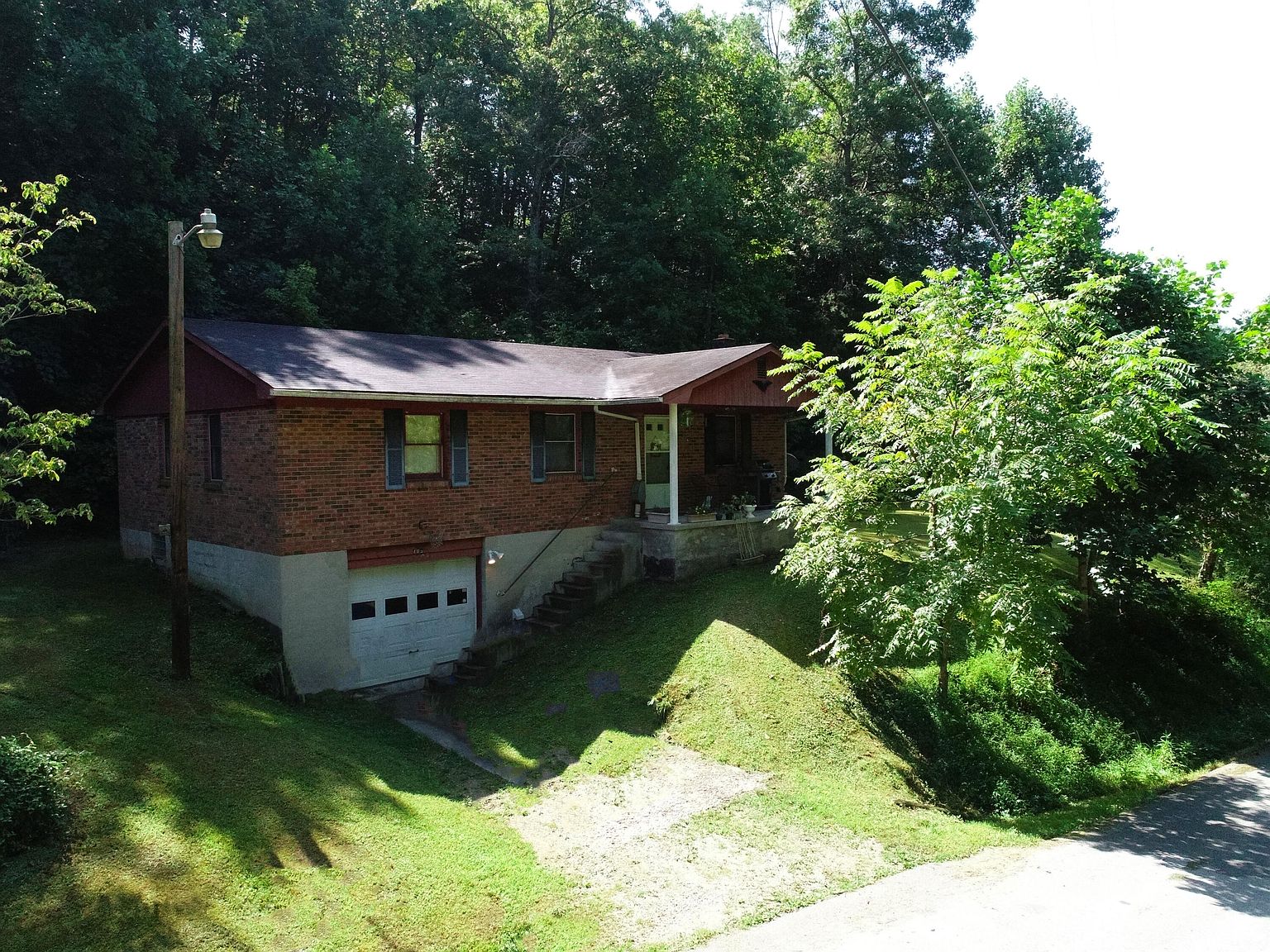 1405 Evelyn Rd, Beattyville, KY 41311 | Zillow