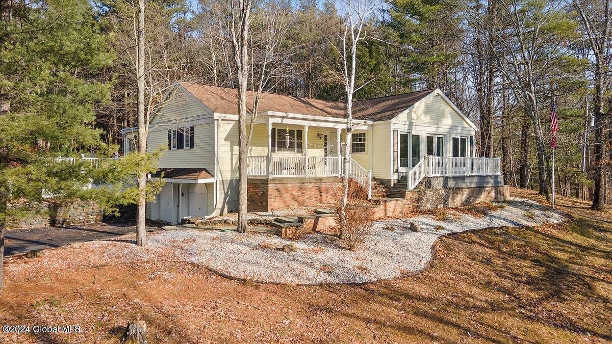 289 Miller Road, Castleton On Hudson, NY 12033 | Zillow